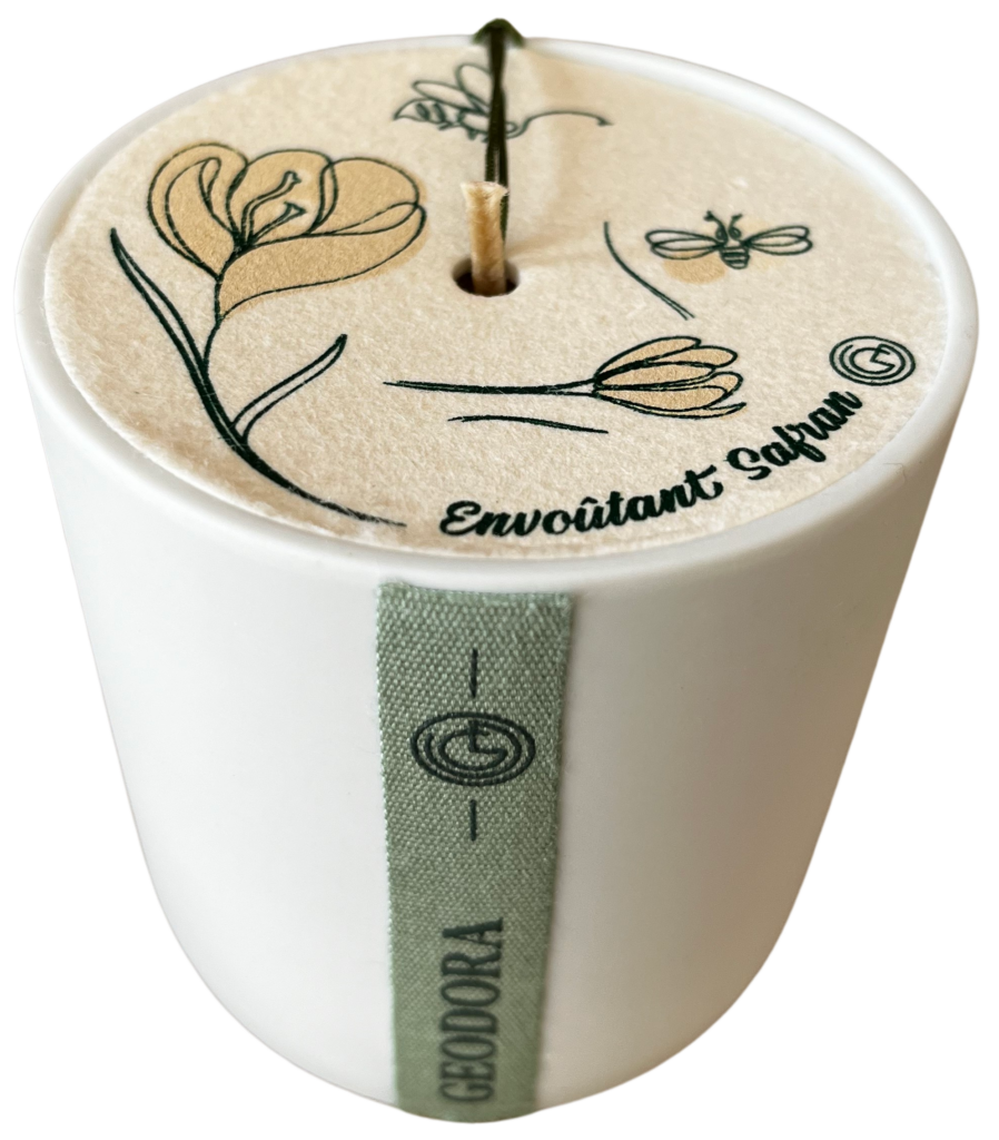 BOUGIE ENVOUTANT SAFRAN - Geodora